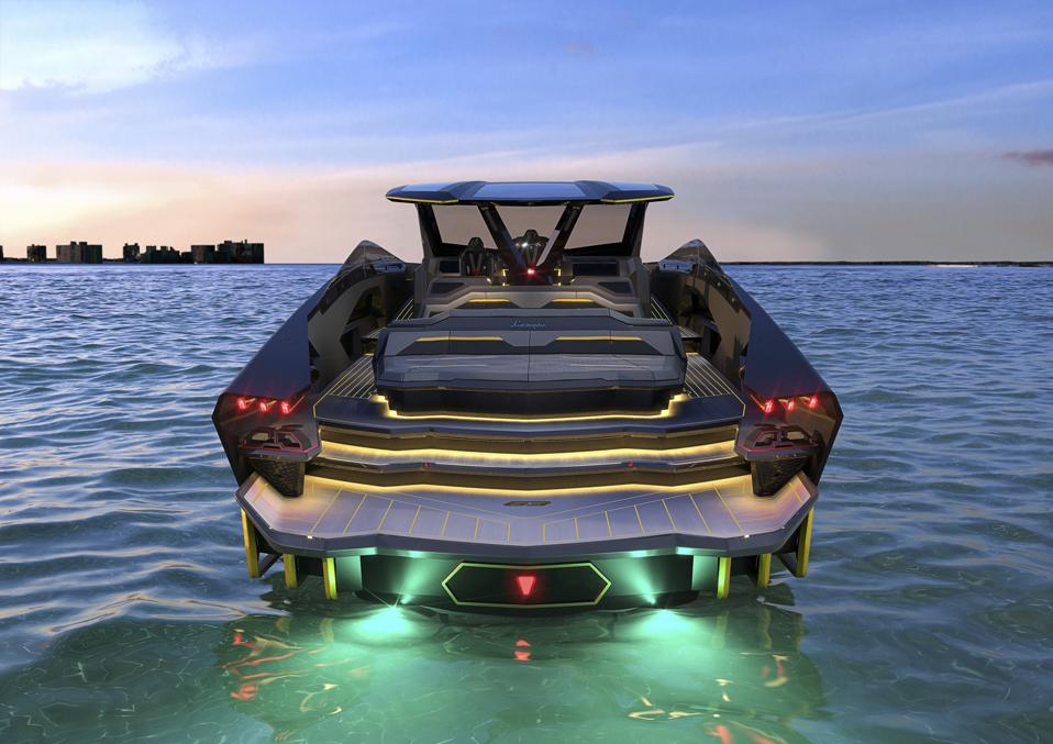 4 000 Horsepower Lamborghini Powerboat Brings Italian Supercar Style 4 000 Horsepower Lamborghini Powerboat Brings Italian Supercar Style