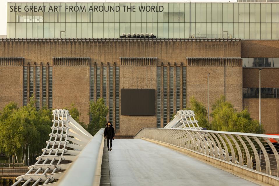 Tate Galleries Now Reopened With Blockbuster Shows Extended