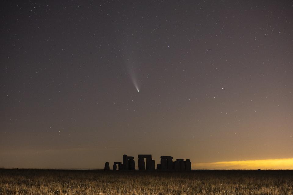 Hubble Snaps Comet NEOWISE And 10 Other Unique Photos Of The ‘Comet Of ...