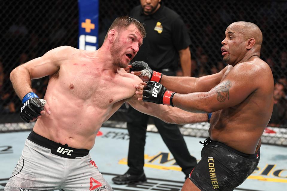 UFC 252 Full Fight Video: Watch Stipe Miocic Knock Out Daniel Cormier ...