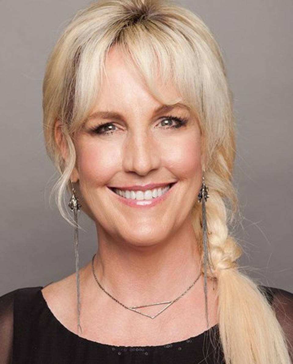 ‘Superman’s Not Coming’: Erin Brockovich On Stick-To-Itiveness And What ...