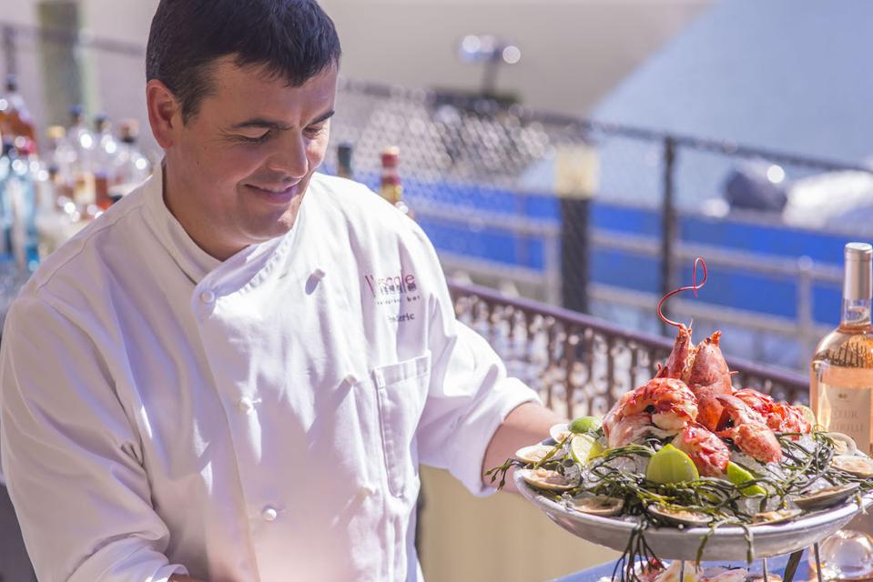 L’Escale In Greenwich, CT, Is What Fine Dining Will Be After The Pandemic