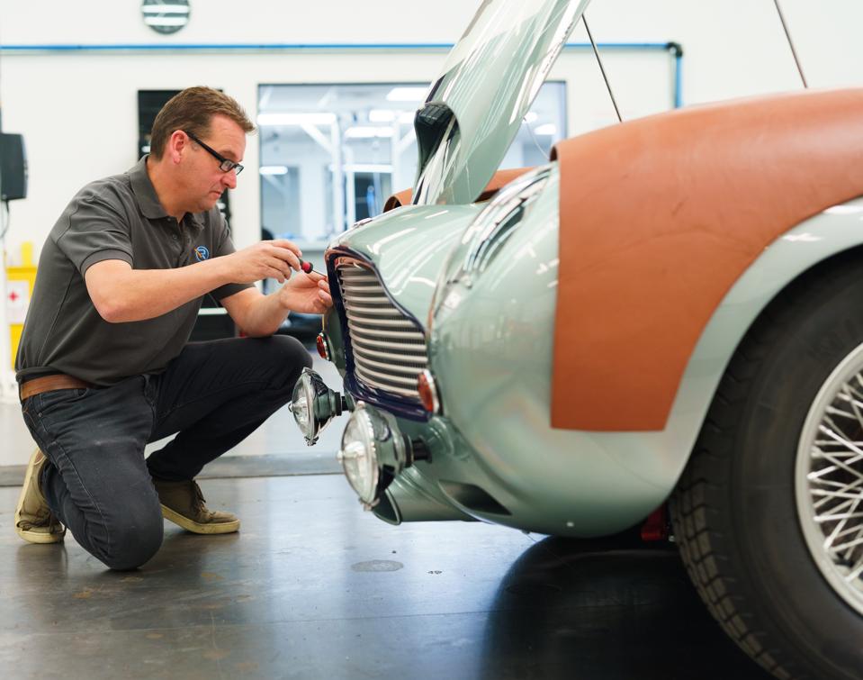 New ‘Continuation’ Classic Cars Can Finally Be Made Street Legal - Here ...