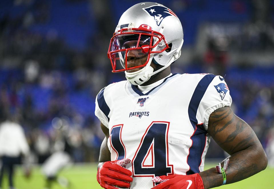 Mohamed Sanu Finds Himself On The Outside Of The New England Patriots ...