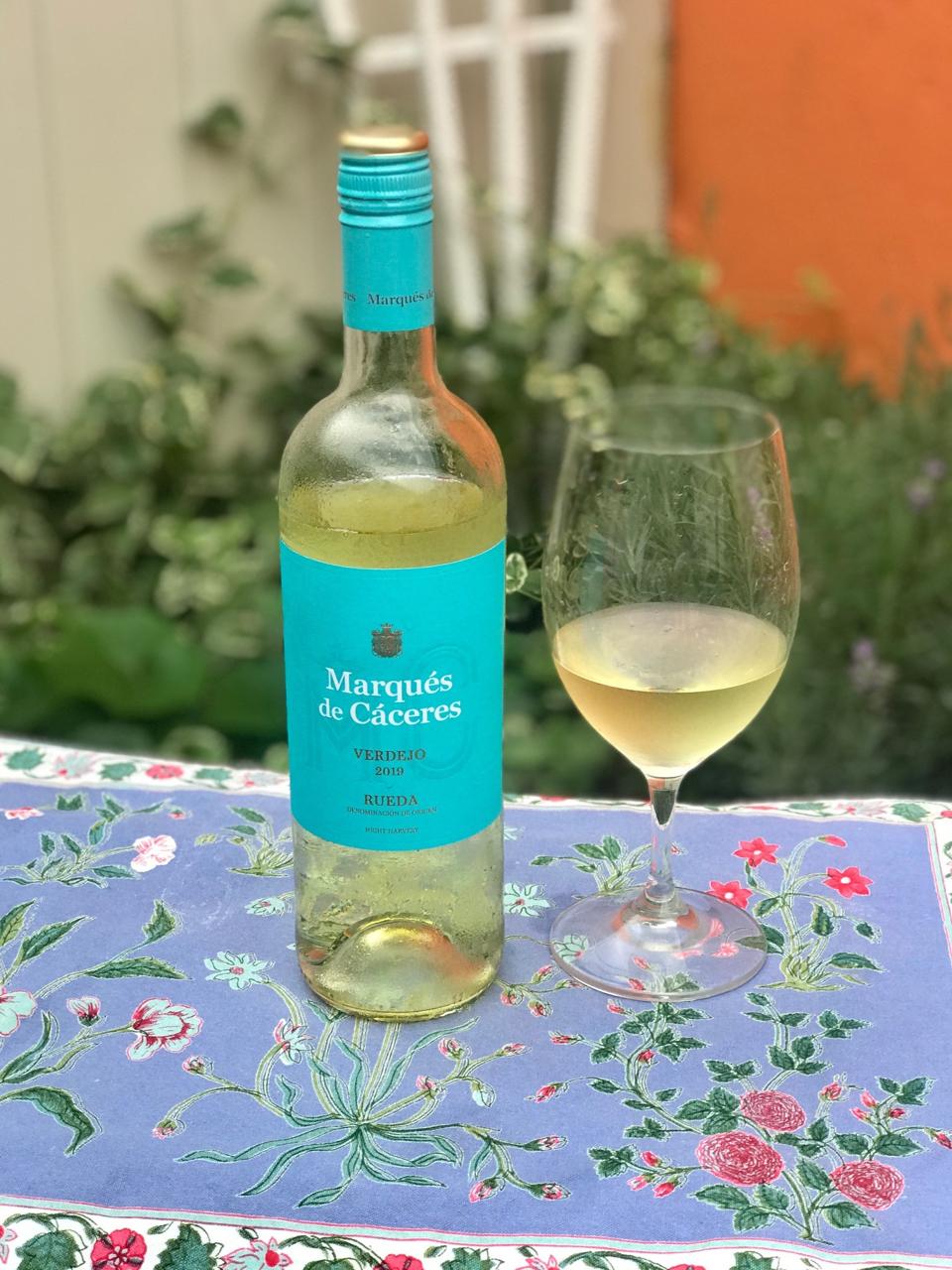 No White After Labor Day? These 12 Wines Say Otherwise