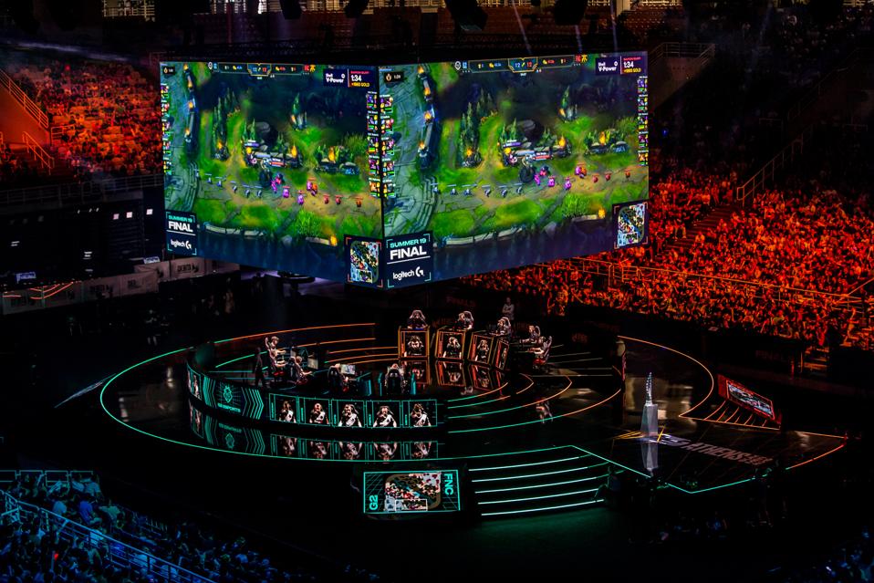 How To Watch The LEC Finals Featuring G2, Fnatic And Rogue