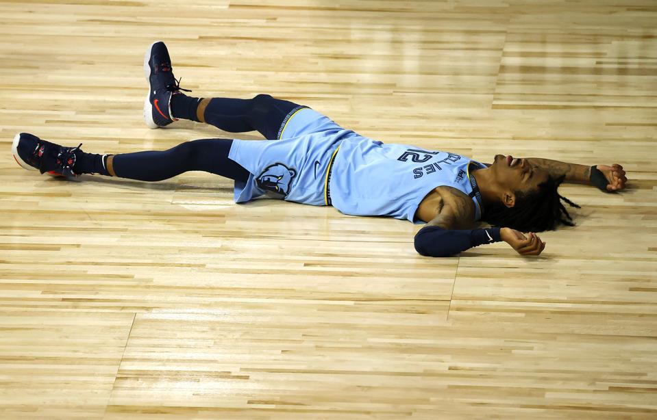 NBA Awards Voter Who Chose Zion Williamson Over Ja Morant For Rookie Of ...