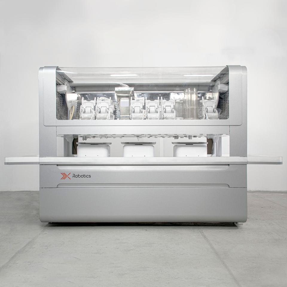 Age Of Robo-Pizza, Lukewarm On Arrival, Heats Up