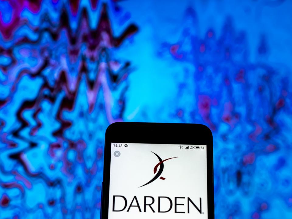 Darden Restaurants Just Jumped – Should You Get In?