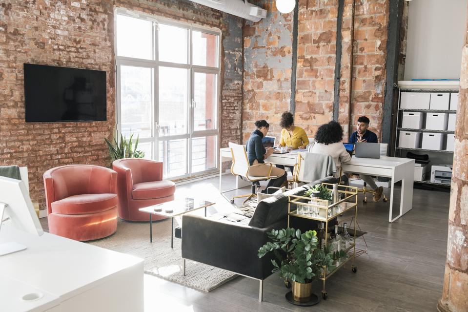 The Difference Between High- And Low-Functioning Teams