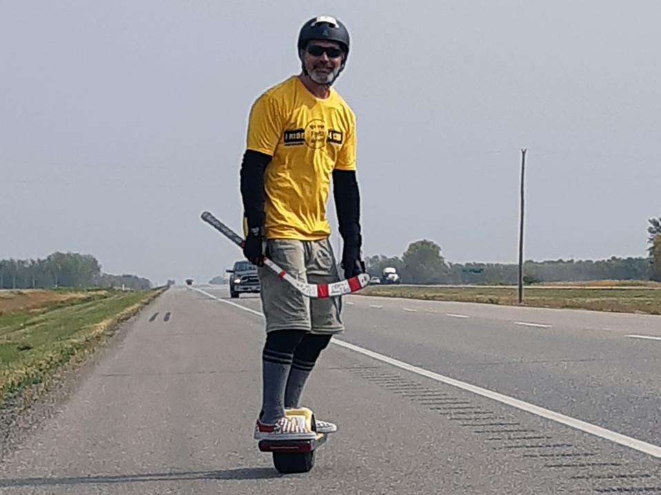 To Honor A Friend Felled By Cancer, This Guy Rode A Onewheel 2,900 ...