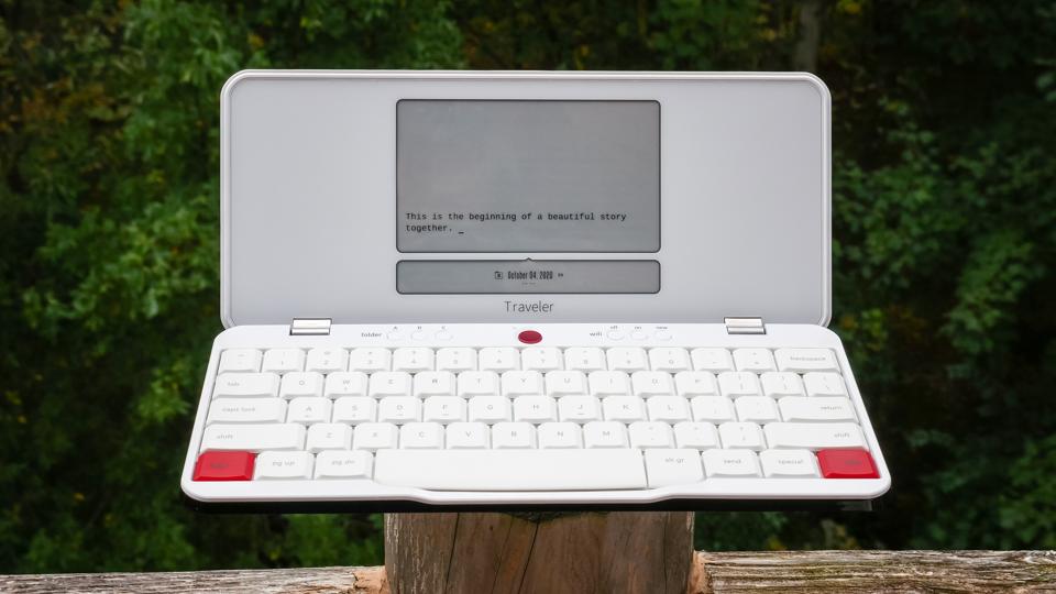 Astrohaus Freewrite Traveler Is The Ultimate Distraction-Free Writing Tool