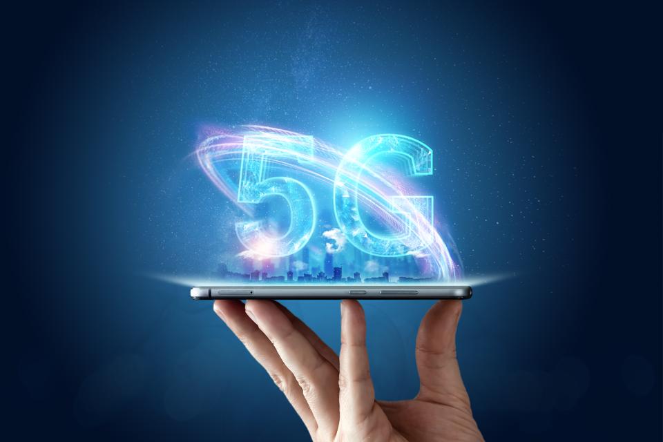 Will 5G Kick Off A Smartphone Upgrade Supercycle?