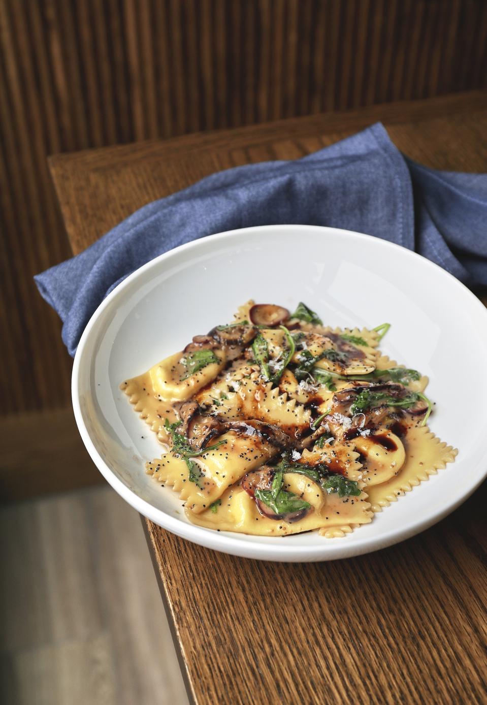 7 Must-Try Restaurants In Newport, Rhode Island