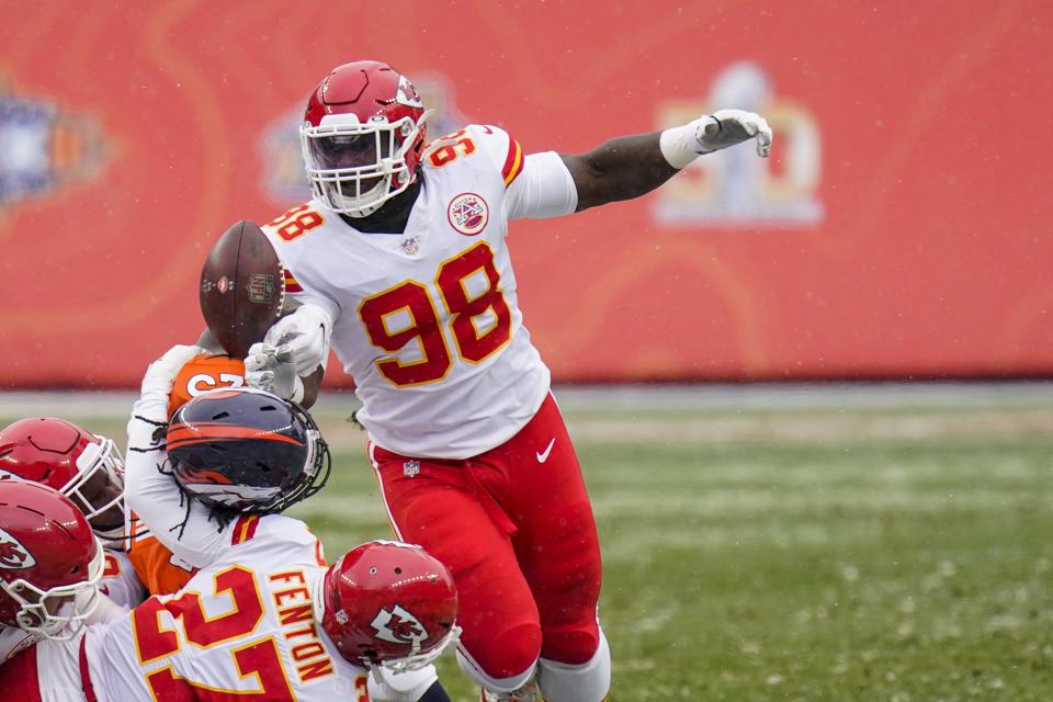 Kansas City Chiefs Undrafted Rookie Tershawn Wharton Is Earning More Reps
