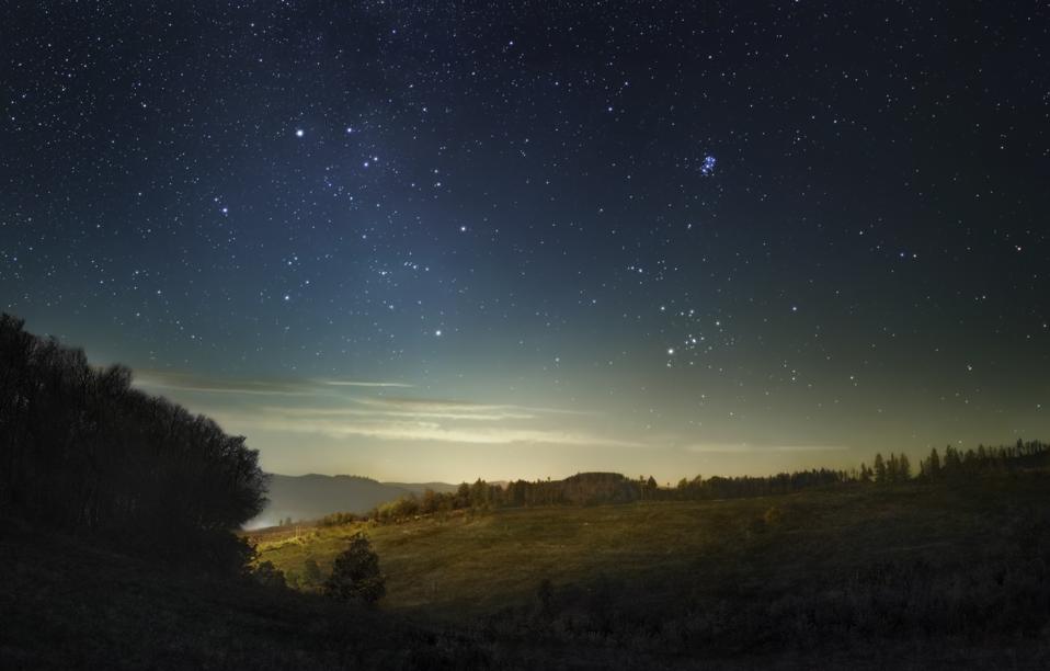 7 Bright Planets And Stars You Can See At Dusk That Will Give You ...