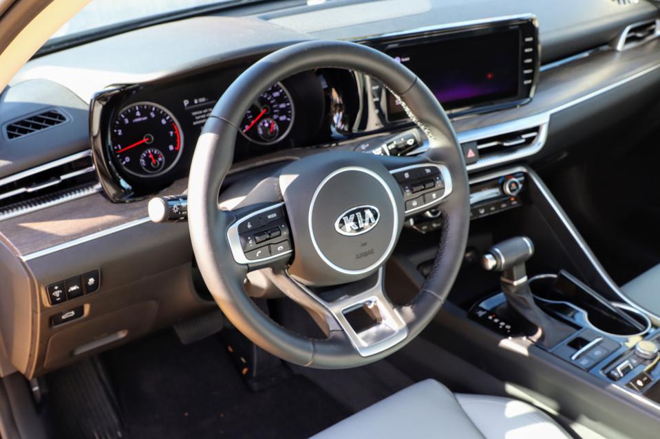 2021 KIA K5 EX Review: The Sportiest Family Sedan?