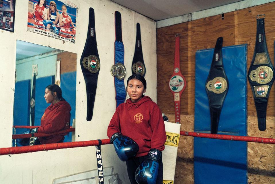Meet Mariah Bahe, The 16-Year-Old Fighting To Become A Prominent Native ...