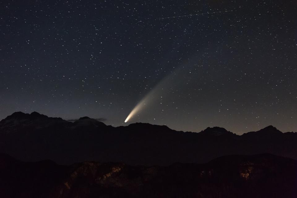 Comet A3 Tracker For Thursday: Your Last Chance To See It (For Now)
