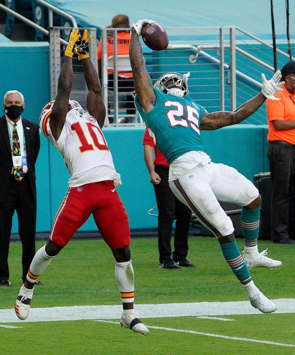 Miami Dolphins Shutdown Corner Xavien Howard Is The Best Player You’ve ...