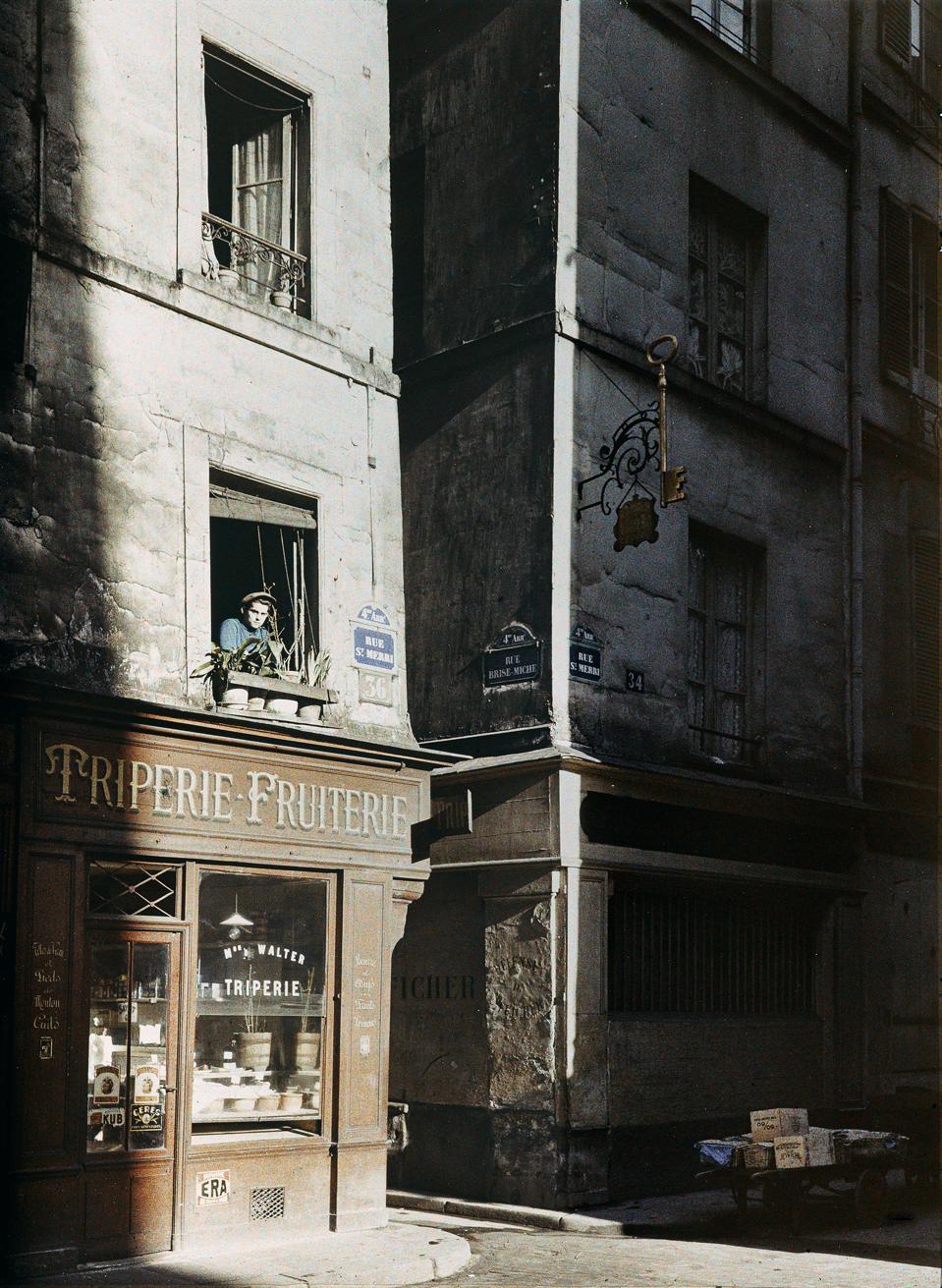 These Vintage Photos Of Paris Will Blow You Away