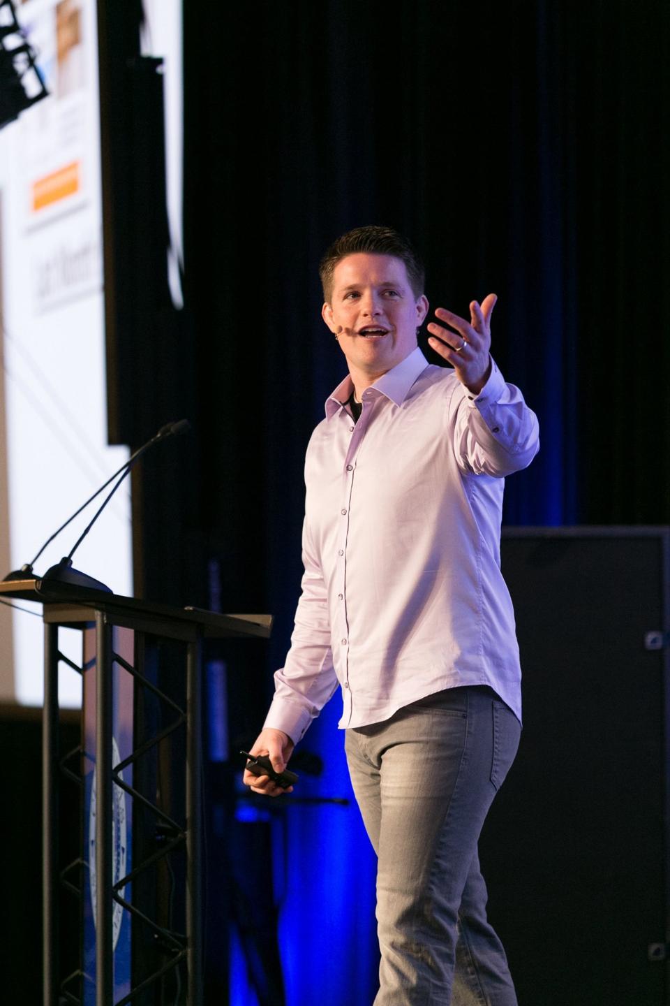 Human Or Automation? The Answer To Scaling A Business In 2021 With ...