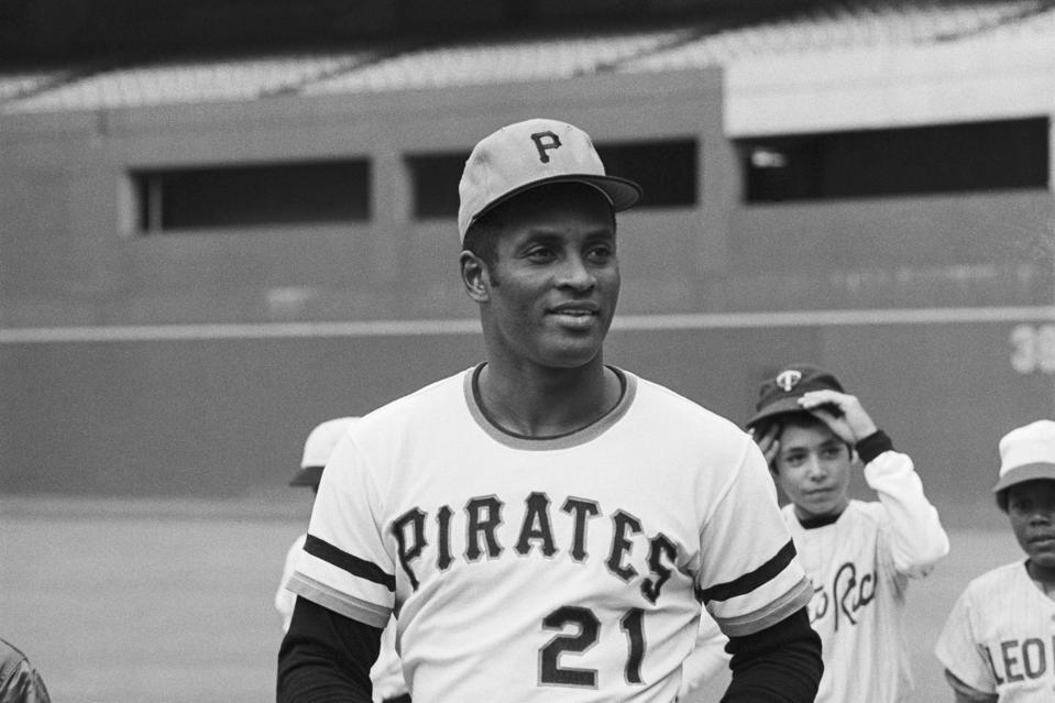 How One Writer’s Dedicated Roberto Clemente Podcast Preserves The ...