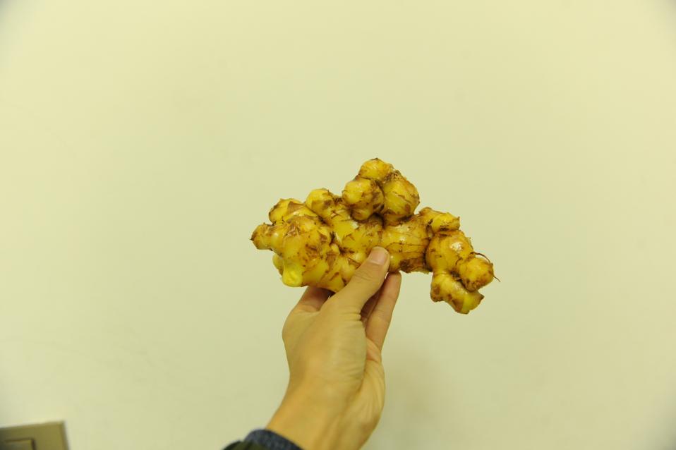 Customize Your Cocktails With DIY Ginger Beer