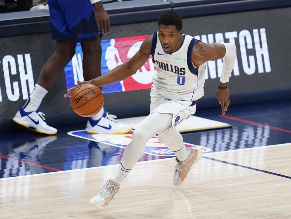 Dallas Mavericks Player Tests Positive For Covid-19; Two Others Quarantine