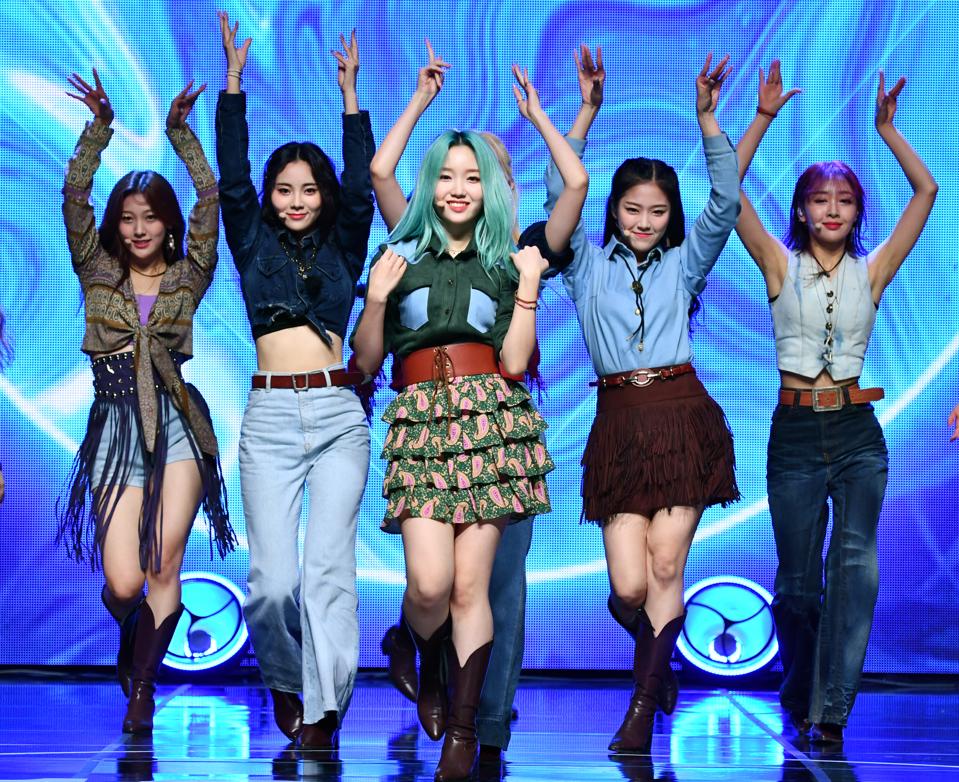 Suga, Loona, TXT And Lisa: 2021 Was Huge For K-Pop…