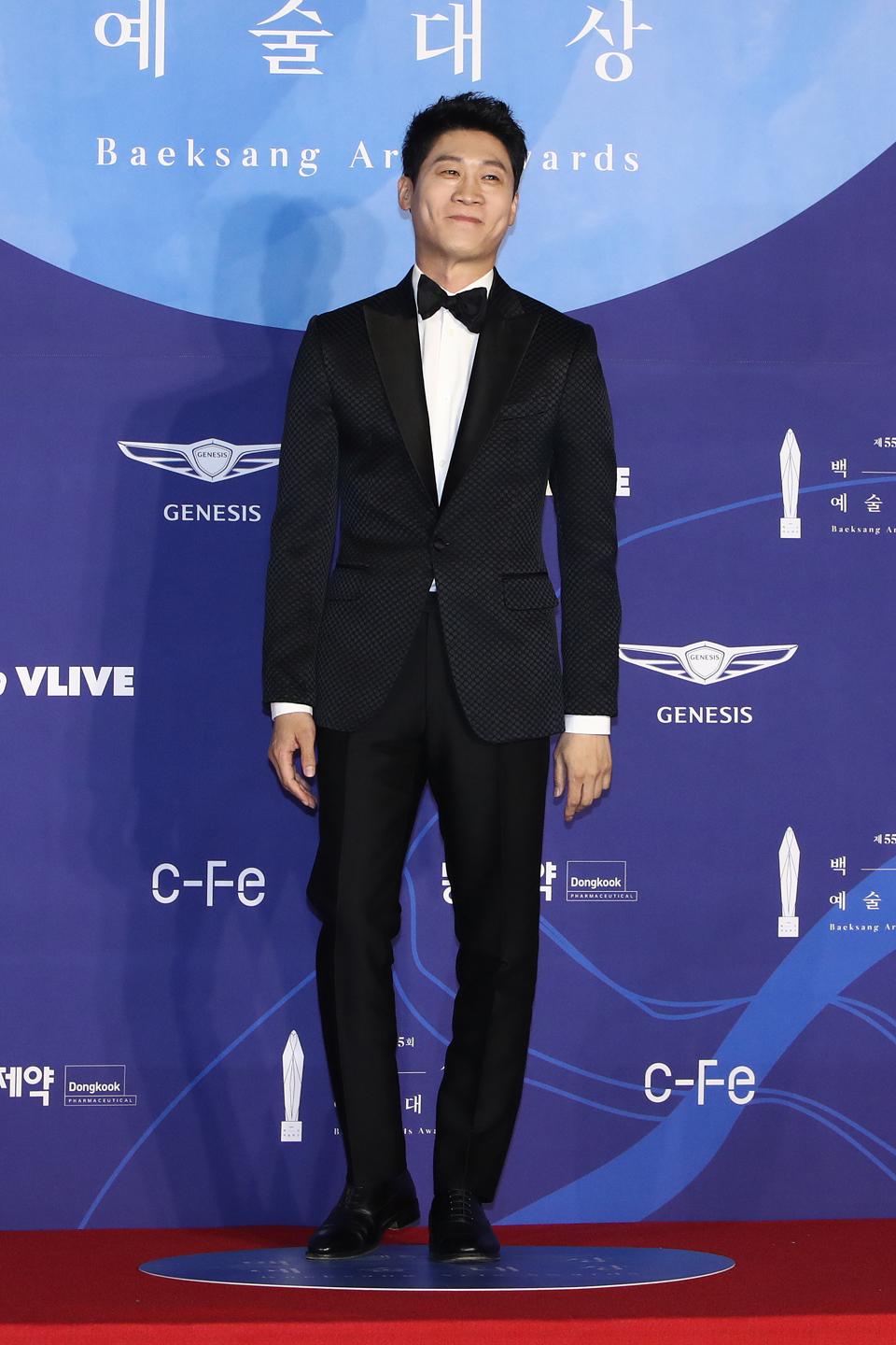 Jin Sun-Kyu’s Character Tiger Park Is Tough But Tenderhearted