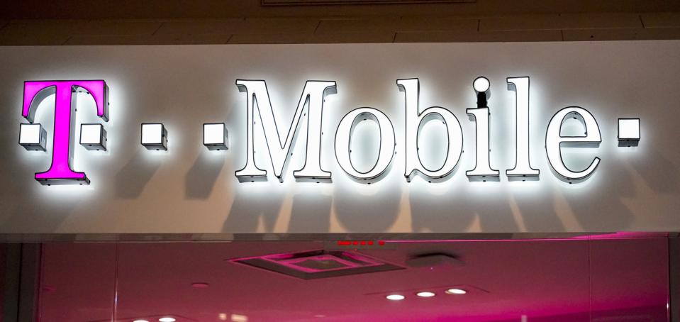 T-Mobile Sets Disruptive Sights On The 5G Cellular Business Market
