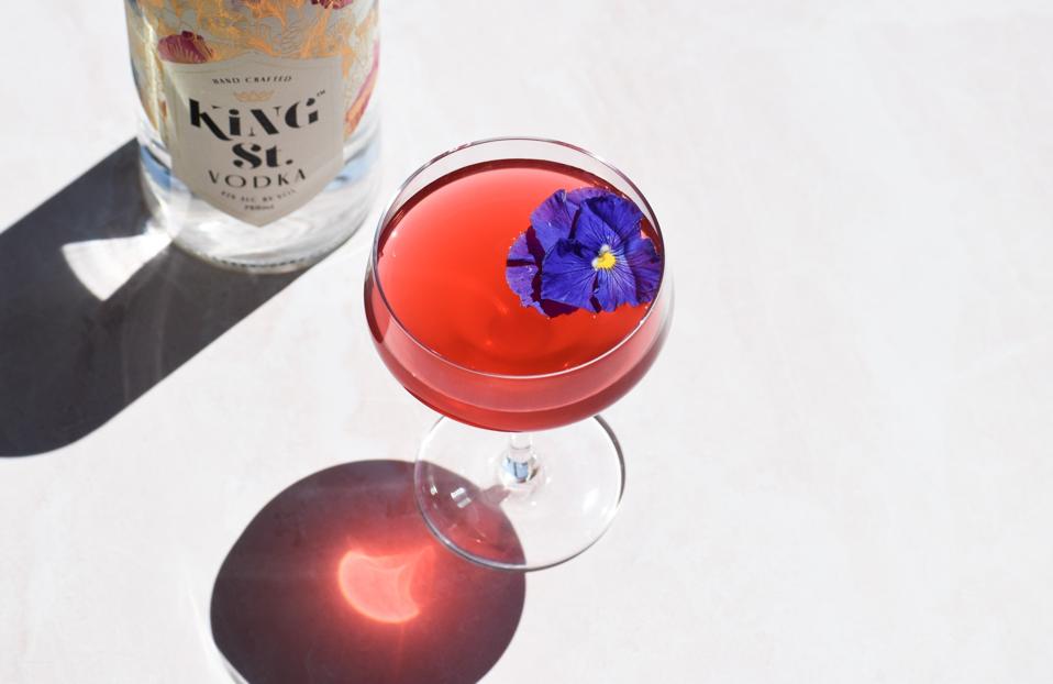 7 Spring Cocktails Inspired By Kate Hudson’s King St. Vodka