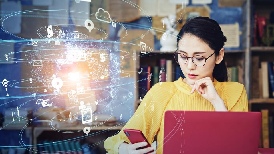 The Top 30 Entry-Level, Fully Remote Positions Hiring Now