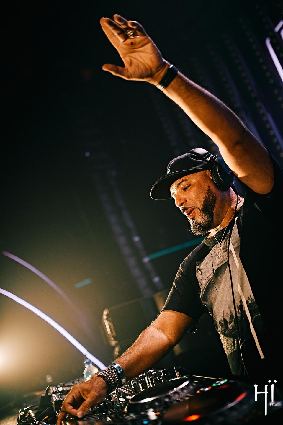 How To Lead With Creativity And Humility