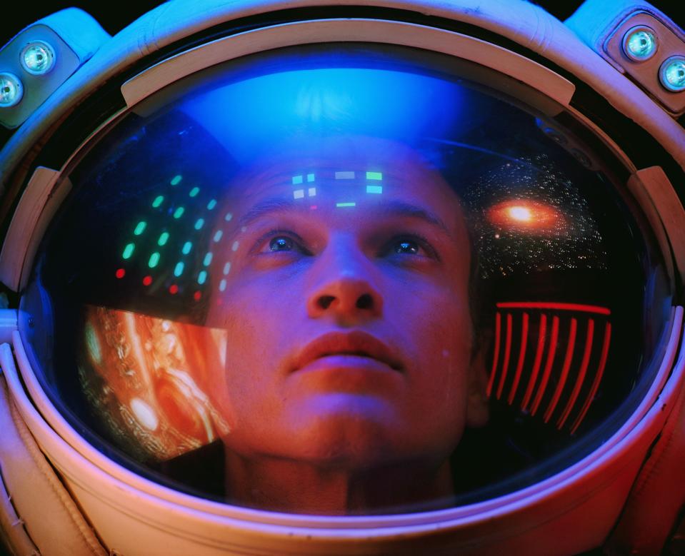 How An Astronaut’s Eyes Are Damaged By A Year In Space