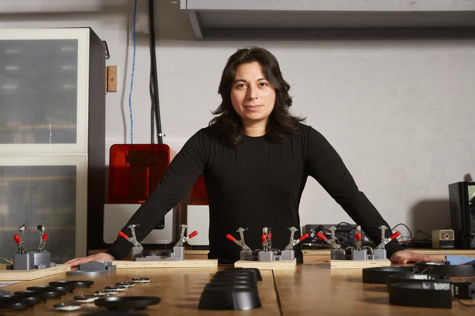 This Neuroscientist’s Headphones Can Tell When You’re Distracted - And ...