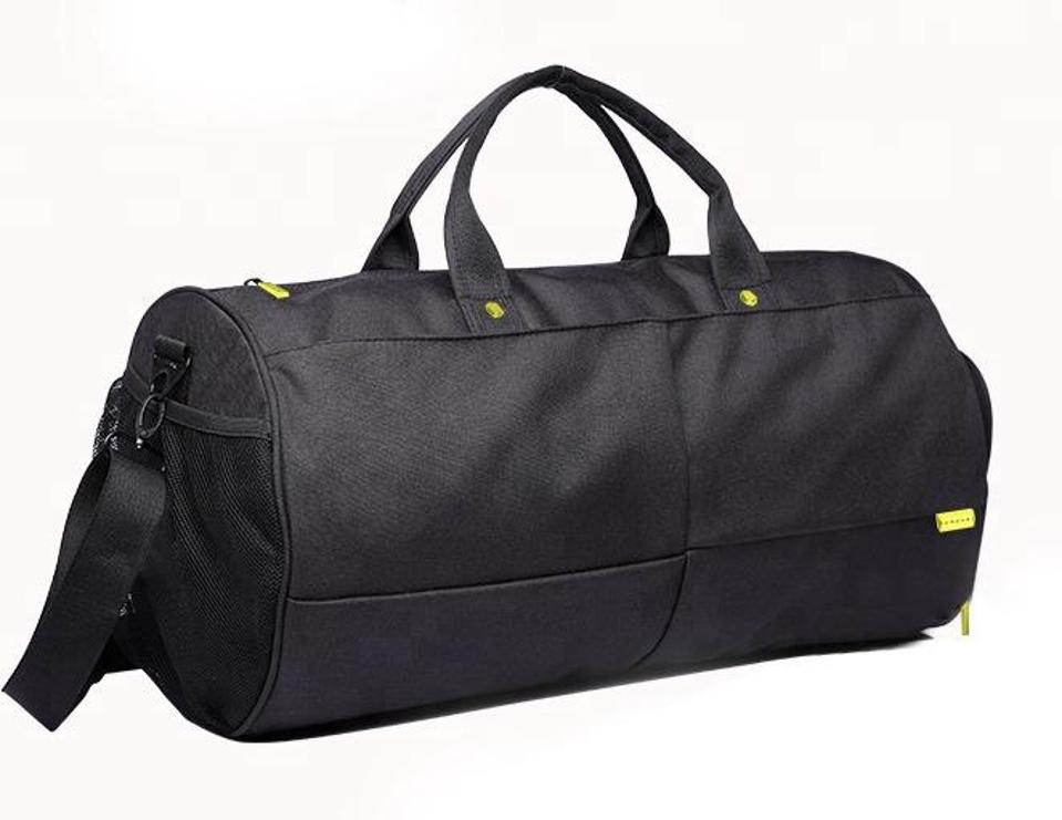 Survive A Summer Of Road Trips With This Essential Travel Gear