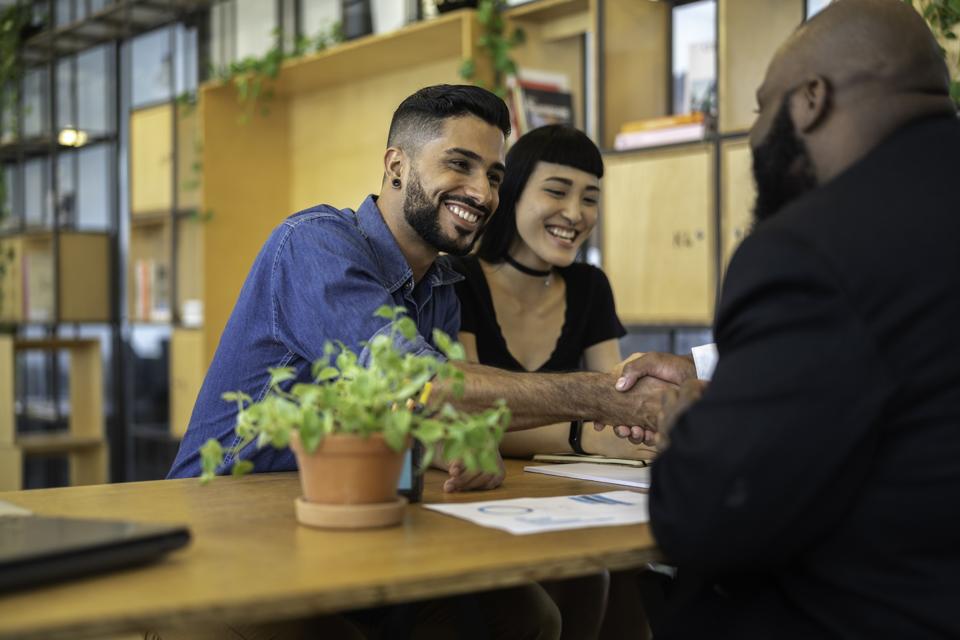 20 Strategies To Personalize The Customer Experience