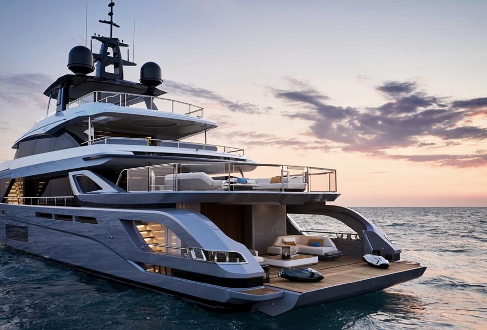 Innovative 125-Foot-Long Azimut Grande Trideck Unveiled