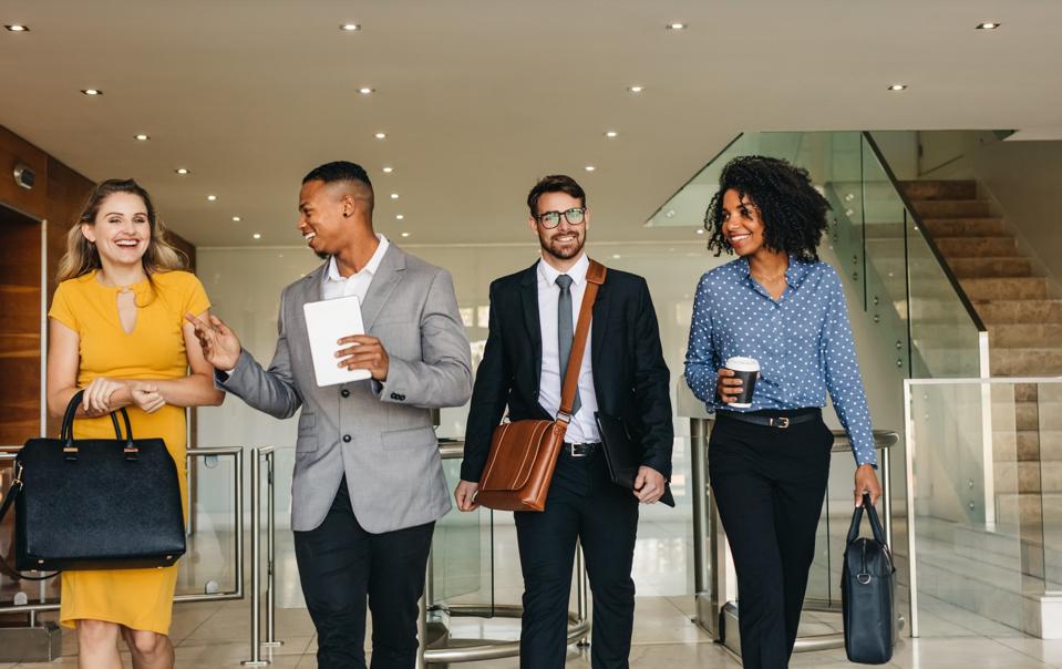 3 Reasons Employees Should Lead The Way Back To The Office