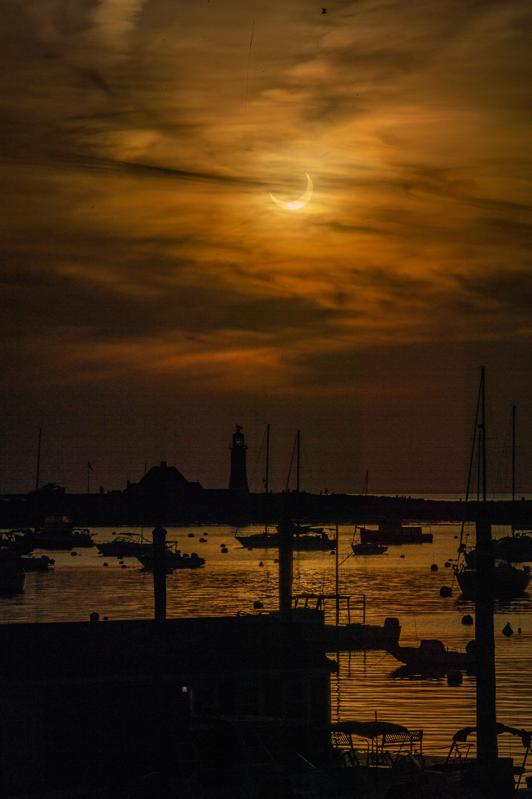 Best Solar Eclipse Photos: See A Spooky ‘Crescent…