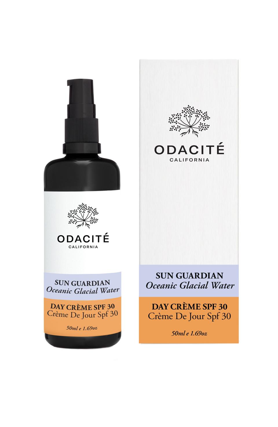 Sustainable Summer Travel In-Flight Essentials