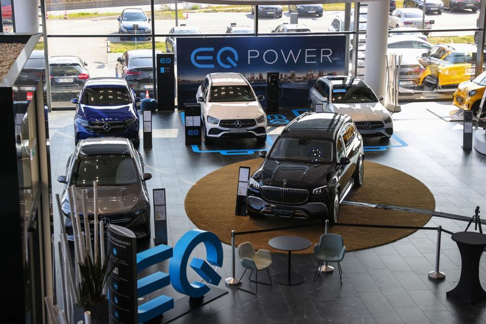 Mercedes-Benz To Spend $47 Billion To Speed Conversion To Electric-Only ...