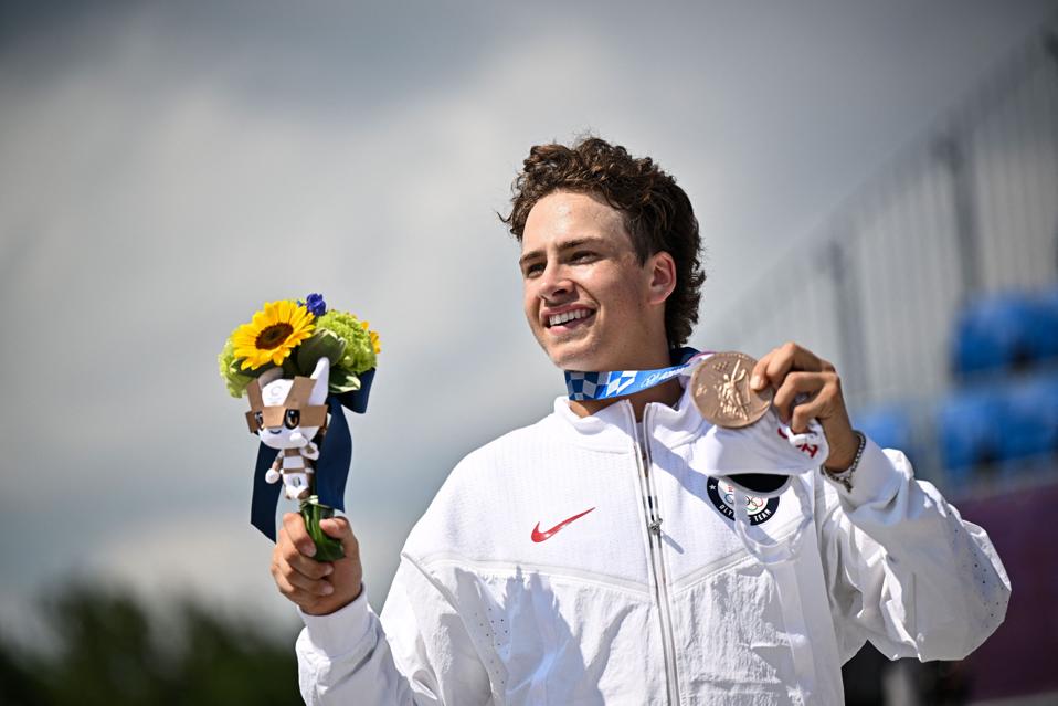 First U.S. Skateboarding Olympic Medalist Jagger Eaton…