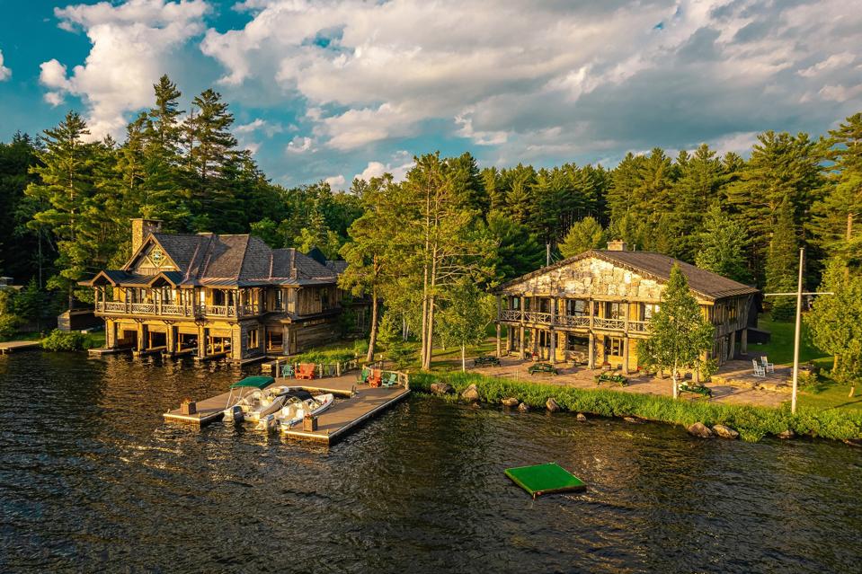 Former Vacation Spot Of The Vanderbilts And Rockefellers Is Headed To ...