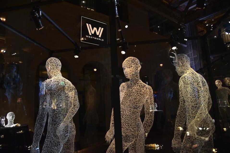 What Do Designers Think Of The Tablet UI In Westworld?