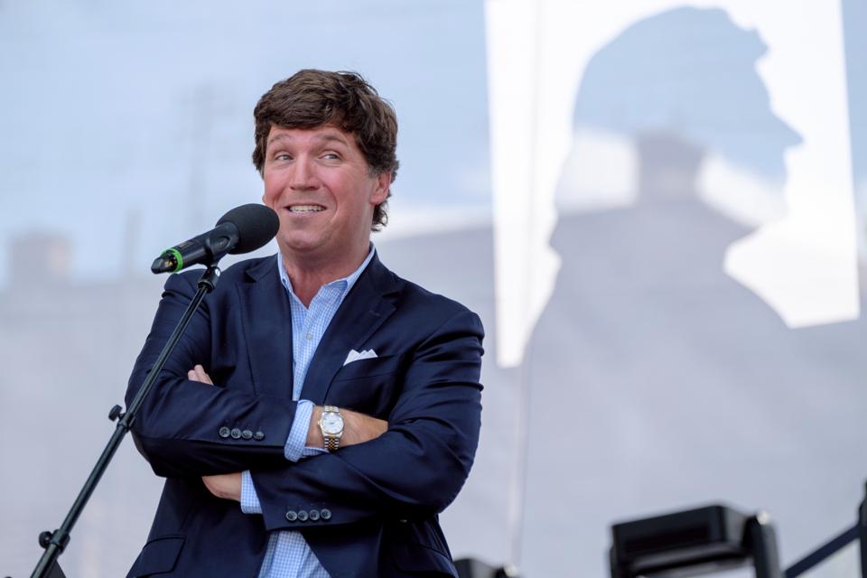 ‘Testicle Tanning’: Is Tucker Carlson Promoting This New ‘Bromeotherapy ...