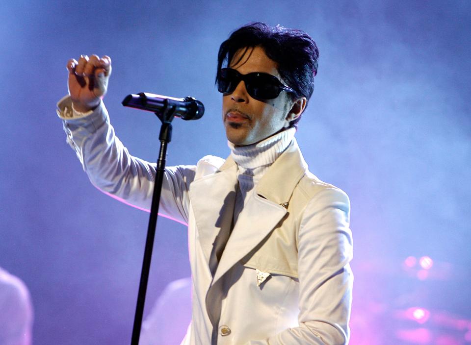 Prince Charts His First Posthumous Top 10 Album And Hits A Special ...