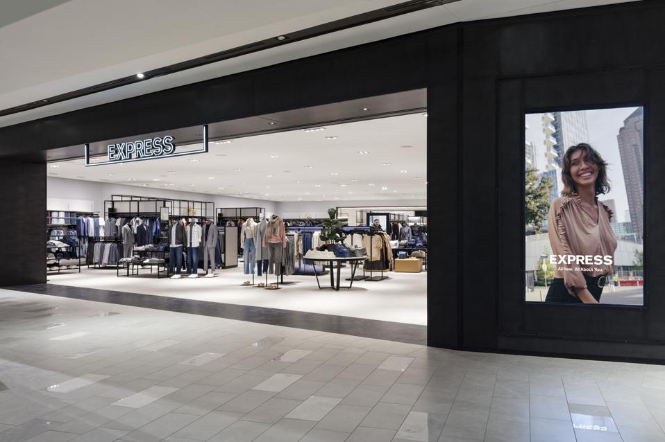 Express Reports Sales Increase And Raises Outlook Amid Growing ...